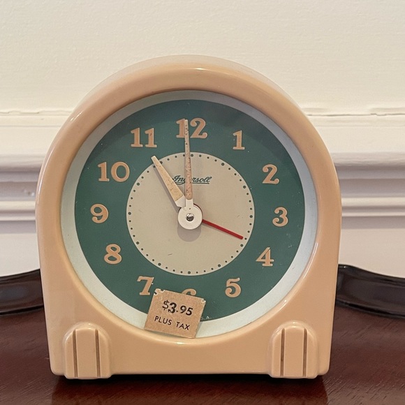 Ingersoll | Wall Decor | Vintage Ingersoll Alarm Clock Deco | Poshmark